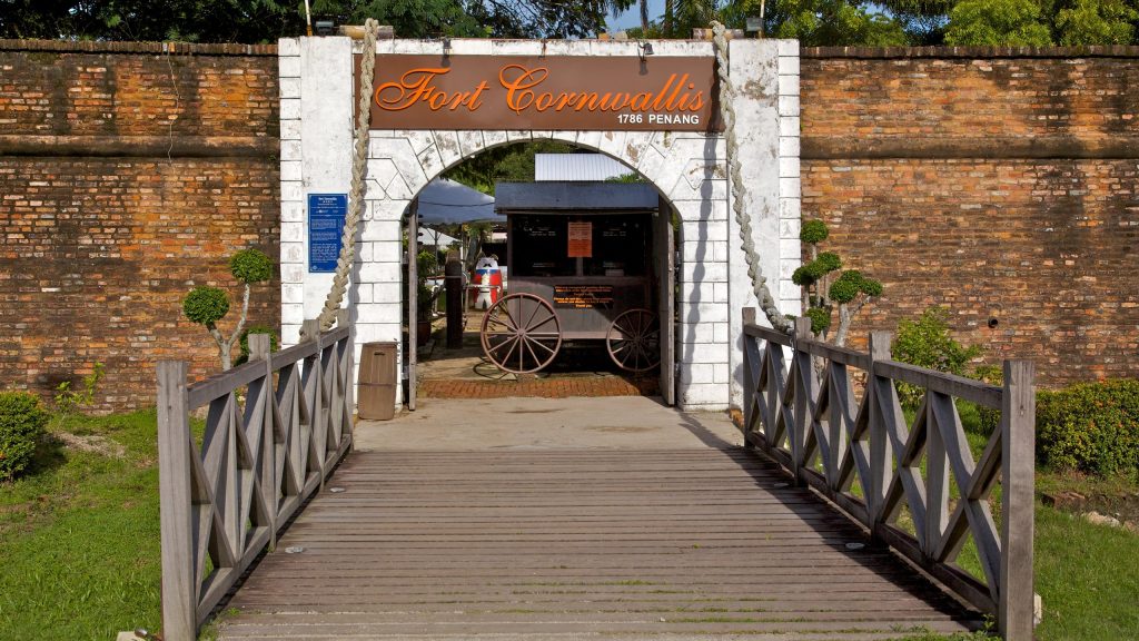 Mengenal Sejarah di Benteng Cornwallis, Penang - southwold-scene.com